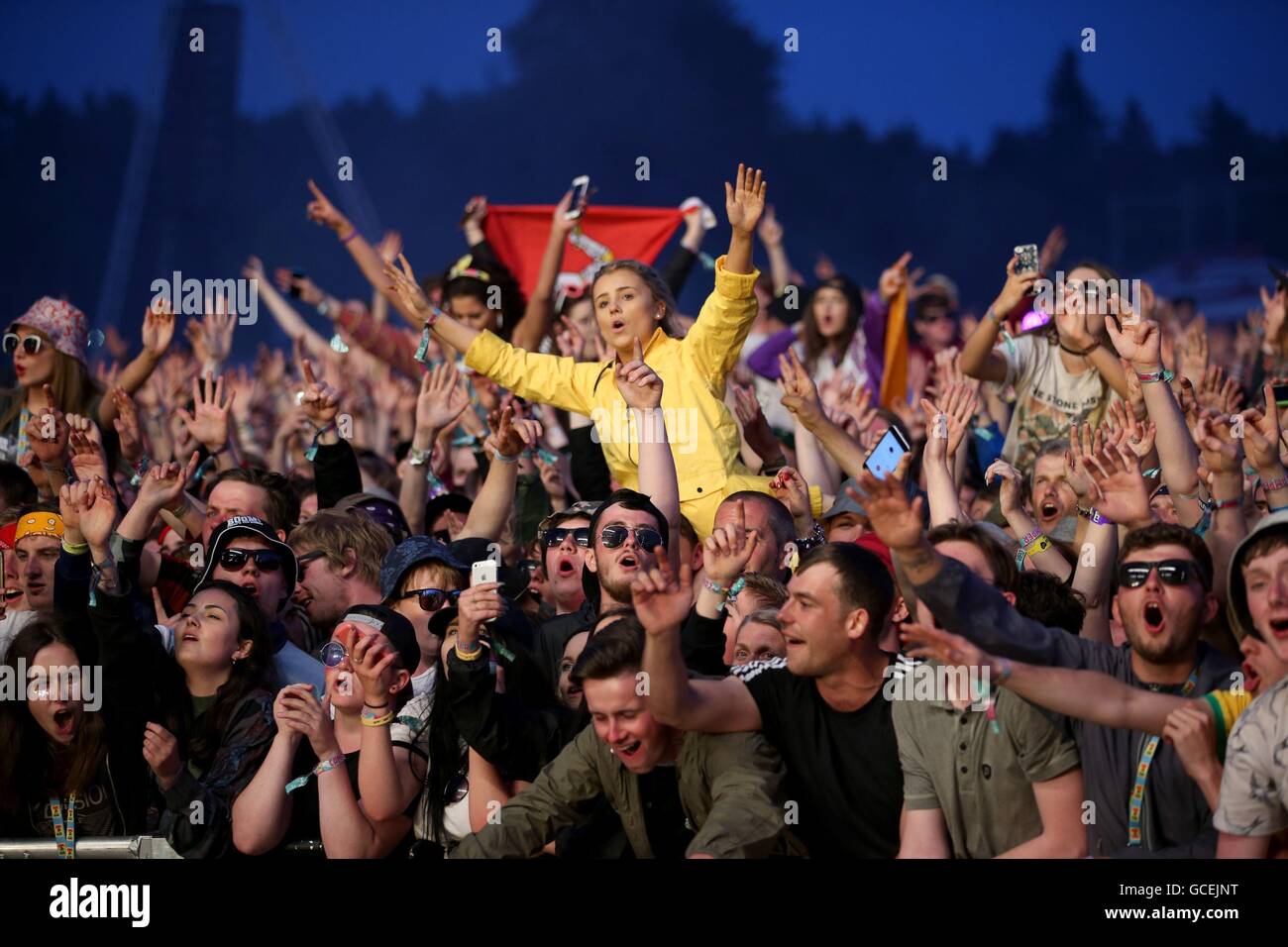 Stone roses on main stage t hi-res stock photography and images - Alamy