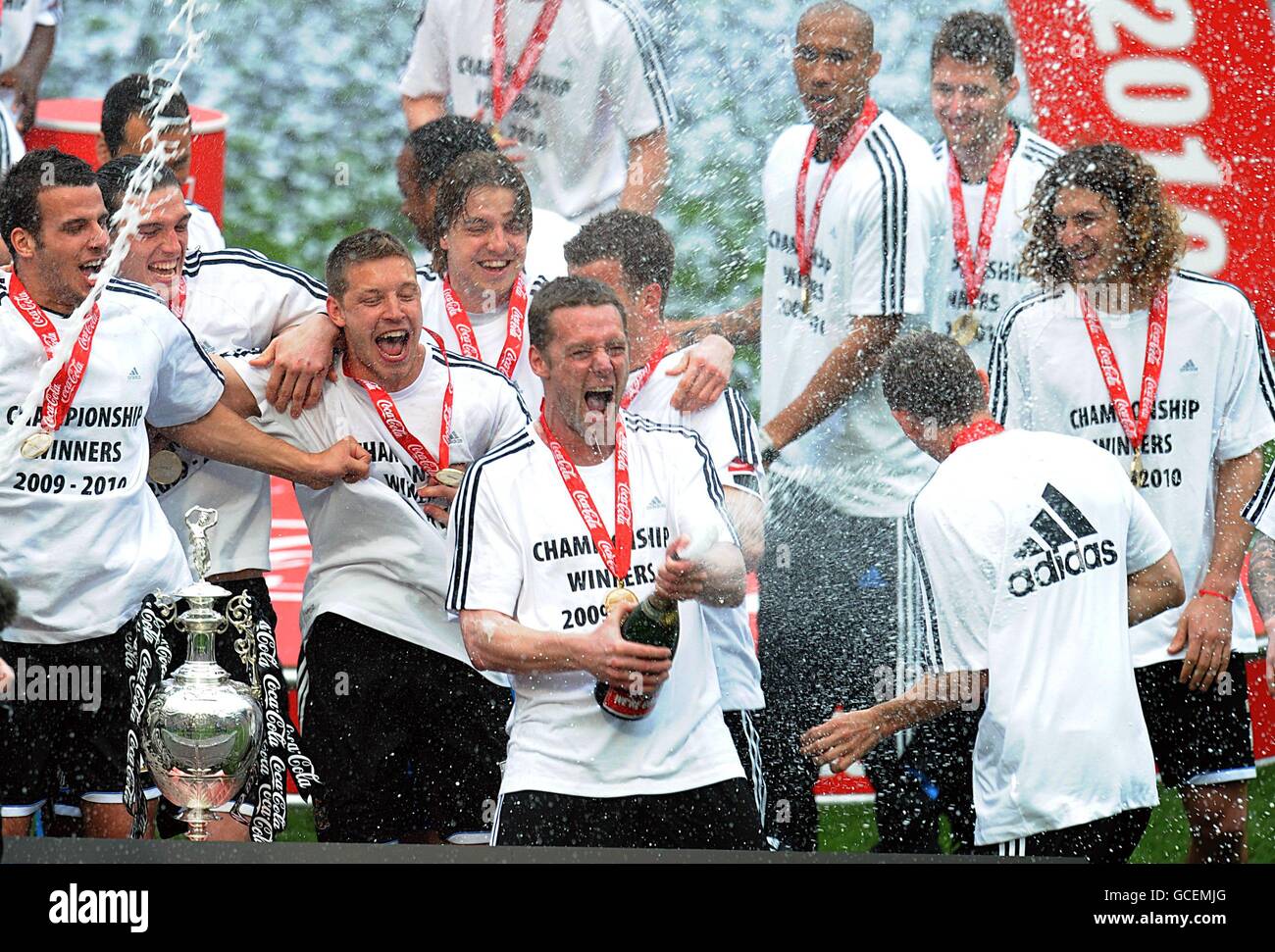 Celebration trophy football datacoapplies hi-res stock photography and ...