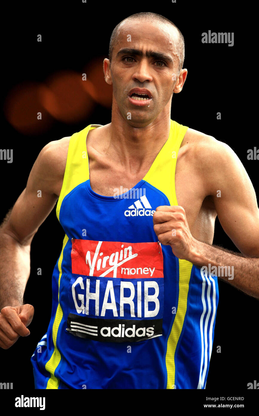 London Marathon 2010 Stock Photo - Alamy