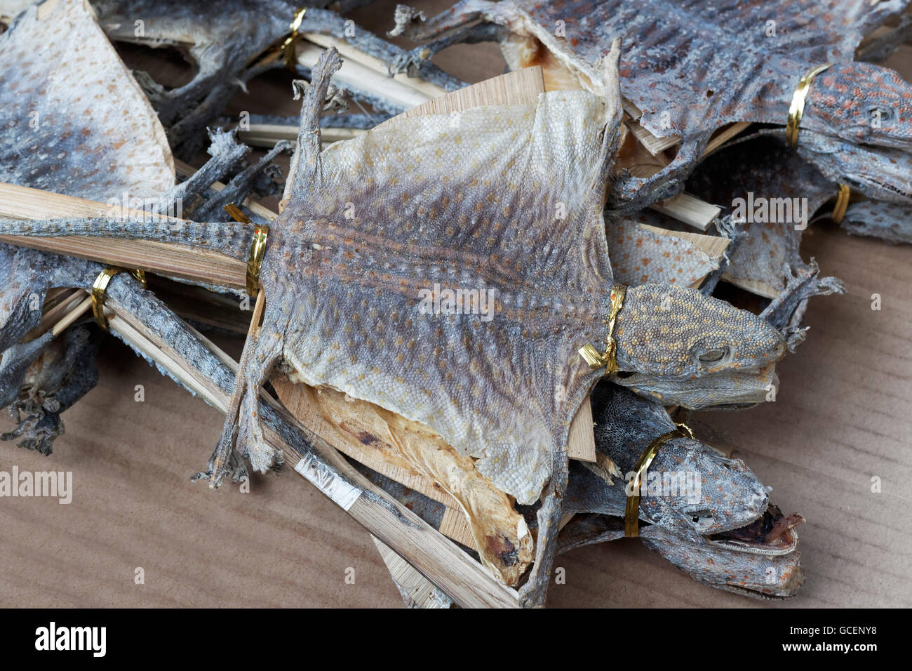 Dried gliding lizards for sale, Des Voeux Road West, Sheung Wan ...
