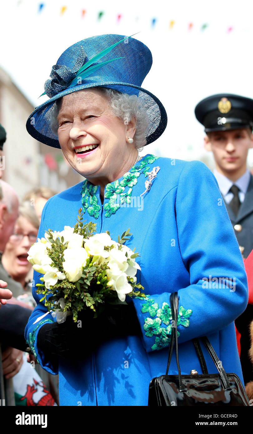 Queen visits Wales Stock Photo - Alamy