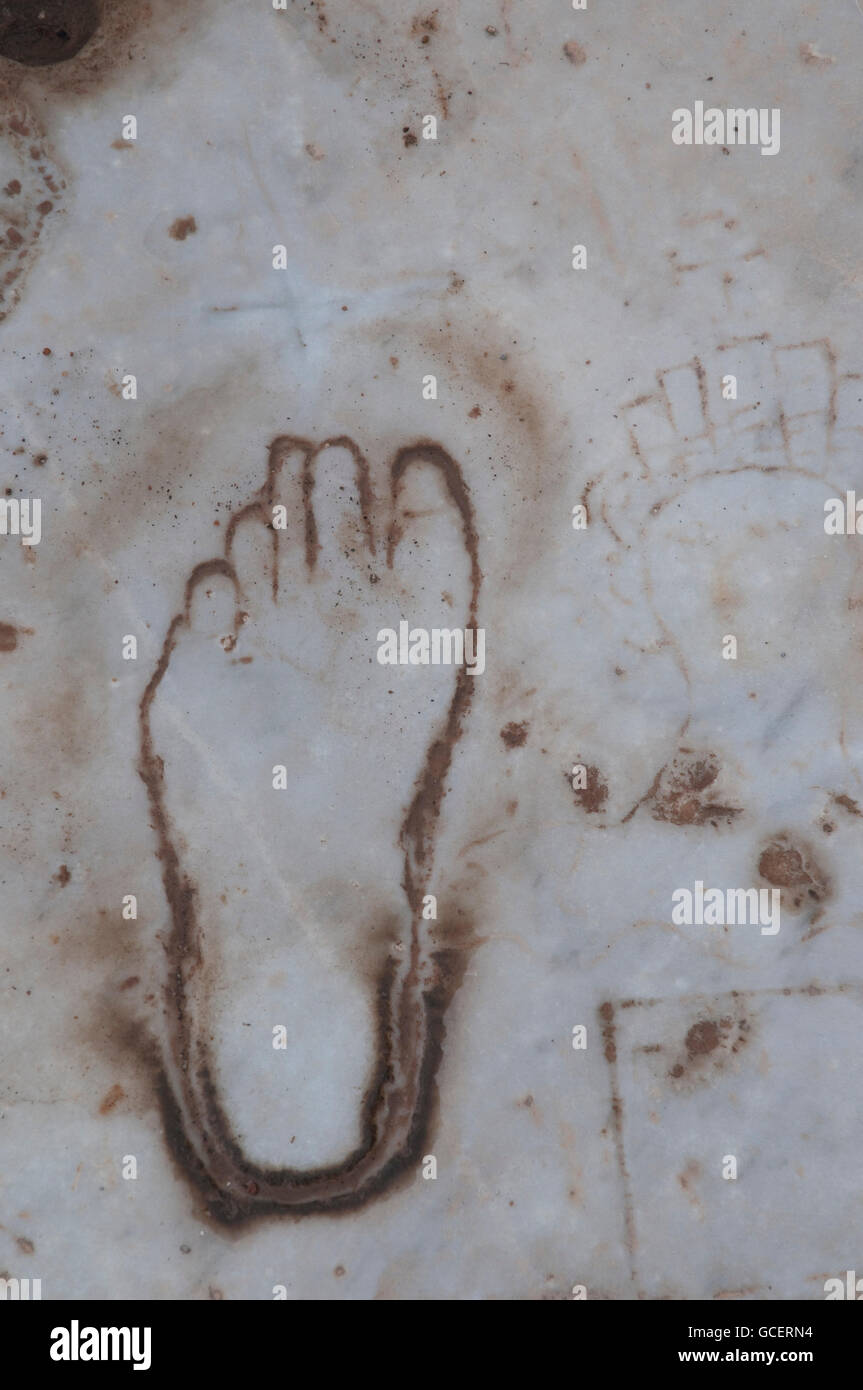 Footprints in stones hi-res stock photography and images - Alamy