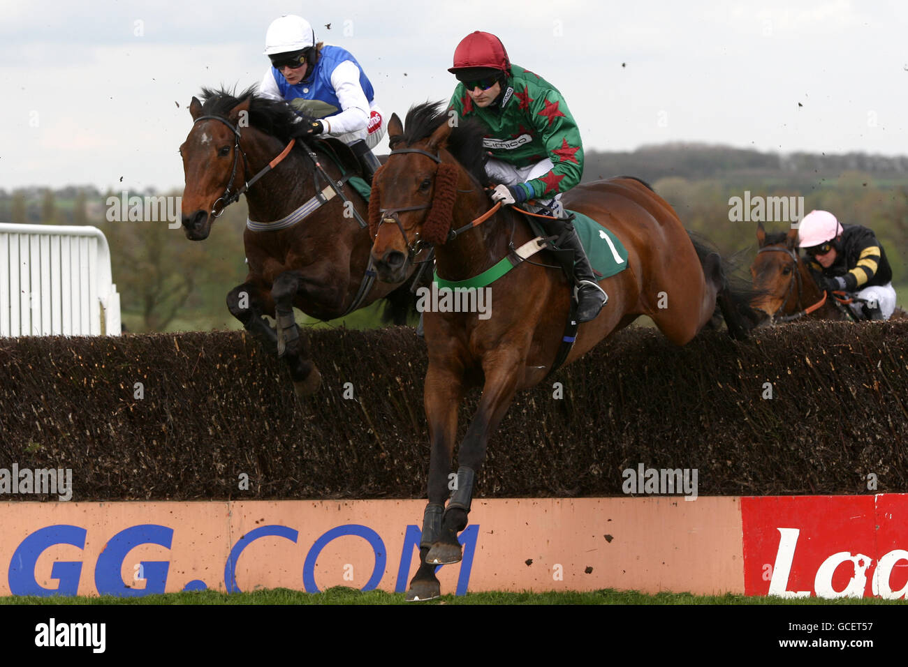 Horse Racing - Towcester Racecourse Stock Photo - Alamy