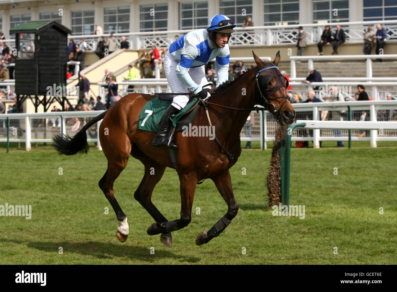 Horse Racing - Towcester Racecourse Stock Photo - Alamy