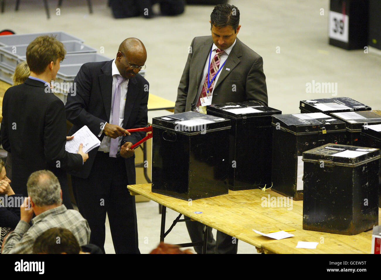 2010 General Election declarations Stock Photo - Alamy