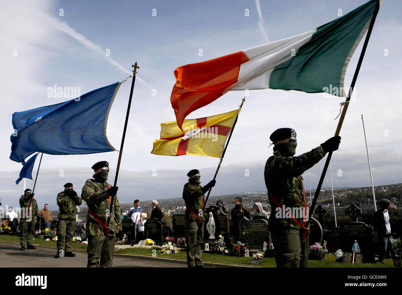 Rising Flag Ceremony High Resolution Stock Photography and Images - Alamy