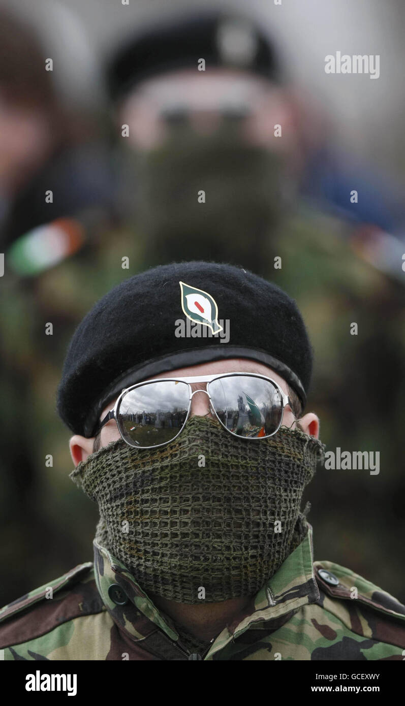 Masked members of the Real IRA at a Republican Easter commemoration ...