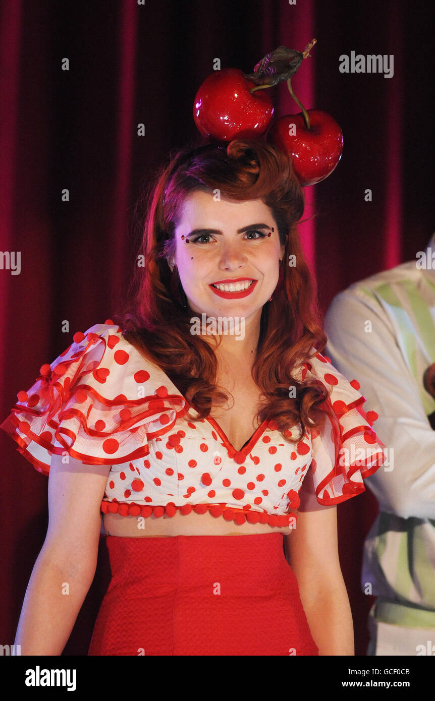 Justin Lee Collins show Stock Photo - Alamy