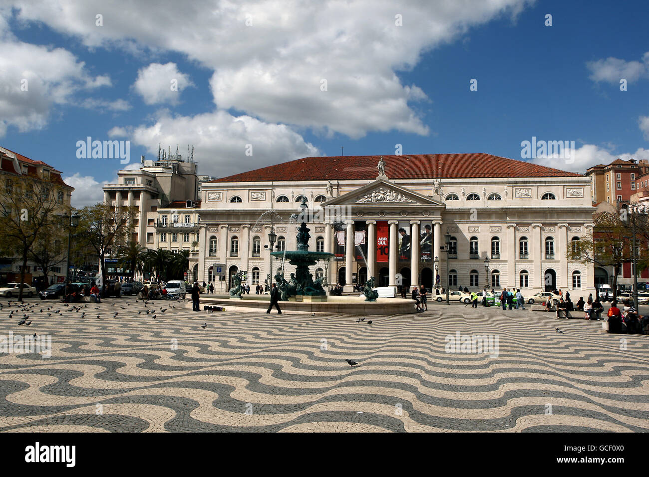 A general view of Praca dos Restauradores, Lisbon Stock Photo - Alamy