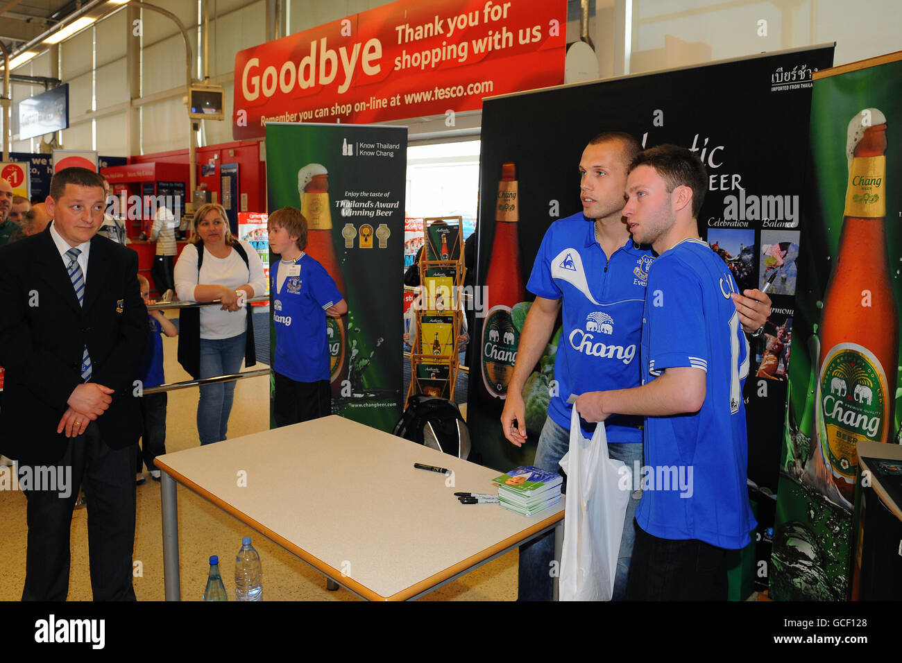 Soccer - Everton FC Signing Session - Tesco - Liverpool Stock Photo - Alamy