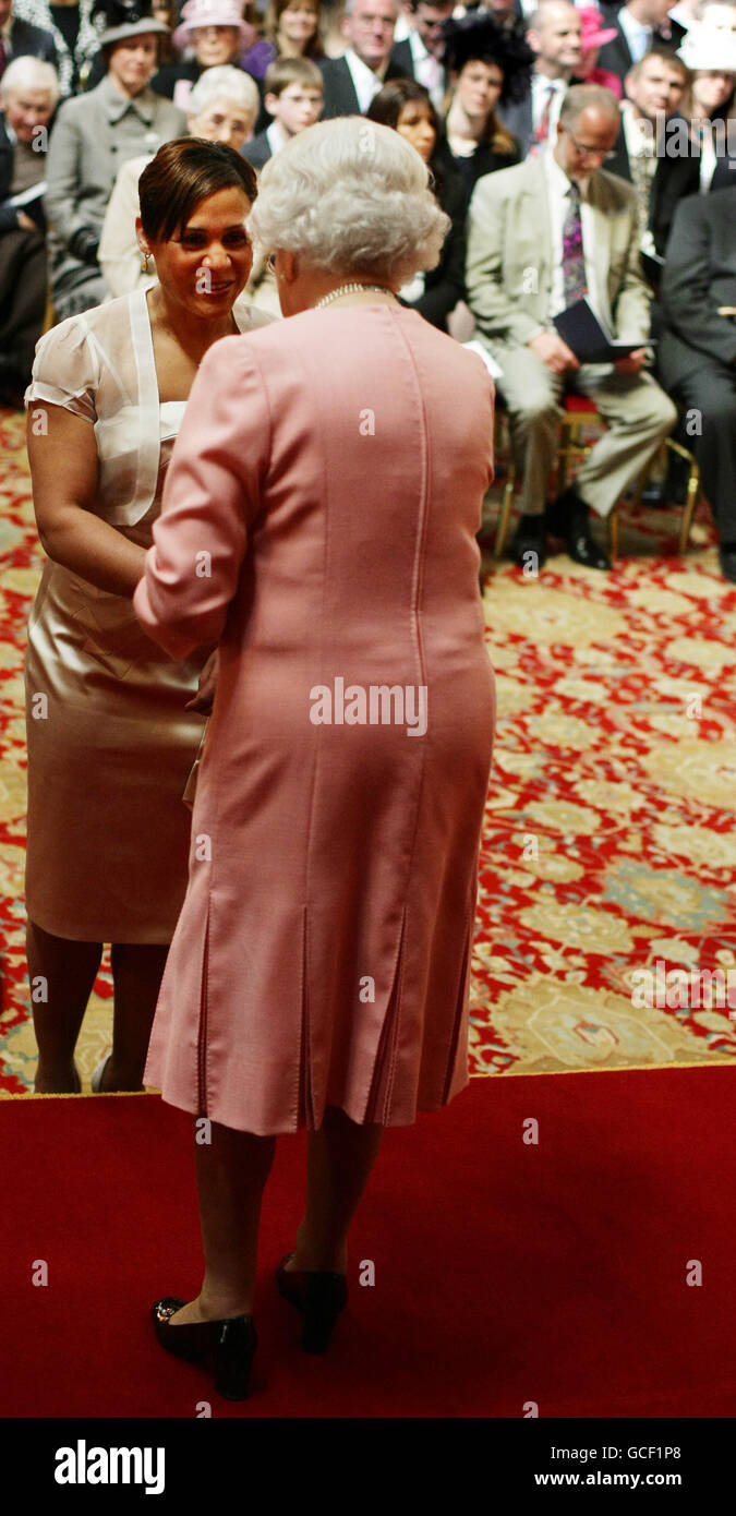 Made mbe by queen elizabeth ii hi-res stock photography and images - Alamy