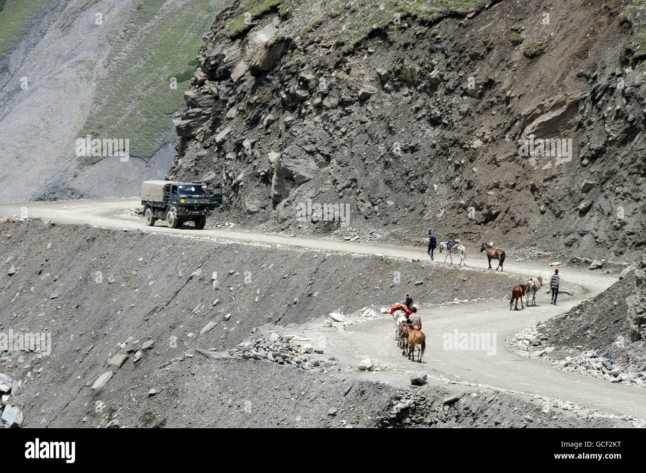 Zojila Pass road, Leh to Srinagar Road, Ladakh, Jammu and Kashmir ...