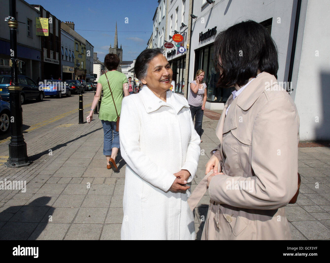 2010 general election campaign apr 17th hi-res stock photography and ...
