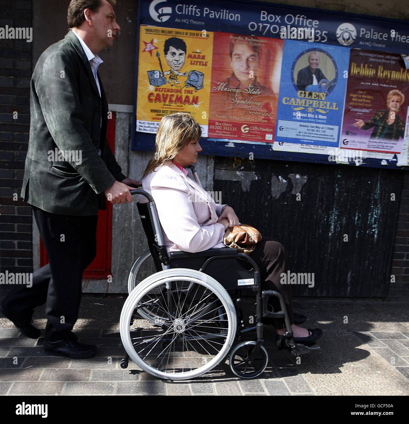 000 fraud case hi-res stock photography and images - Alamy