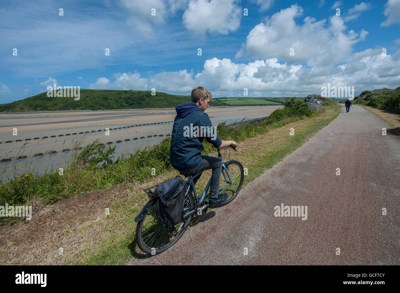 Cycling on the Camel Trail in Cornwall Stock Photo - Alamy