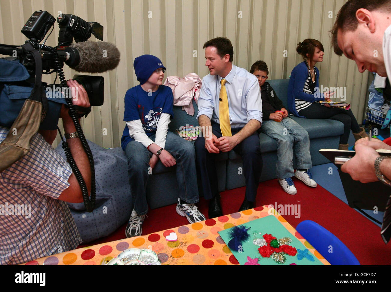 Child campaigner speaking hi-res stock photography and images - Alamy
