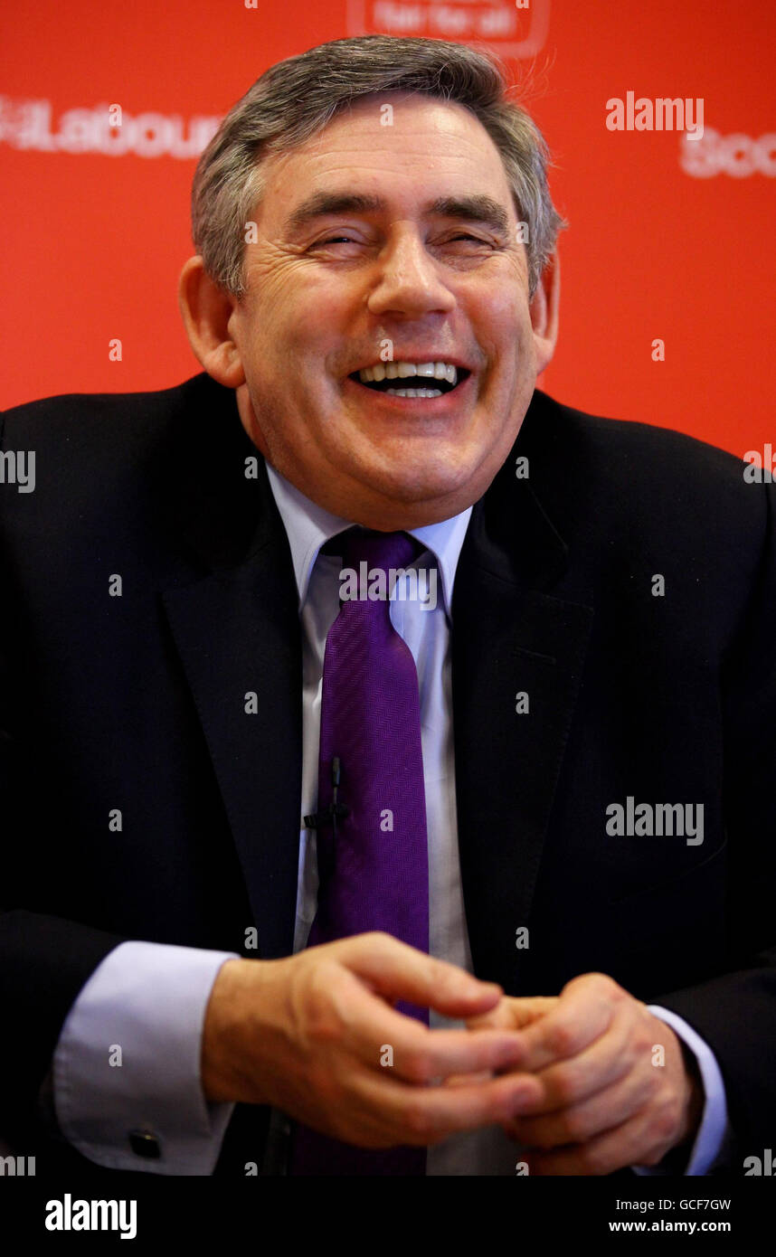 Prime minister brown visits the raploch community campus in stirling hi ...