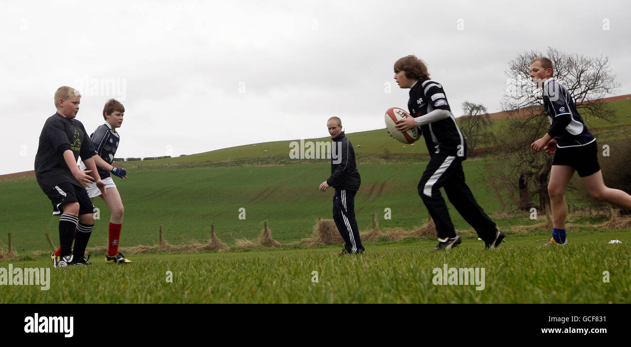 Rugby Union - Rob Moffat Coaching Session - Earlston High School ...