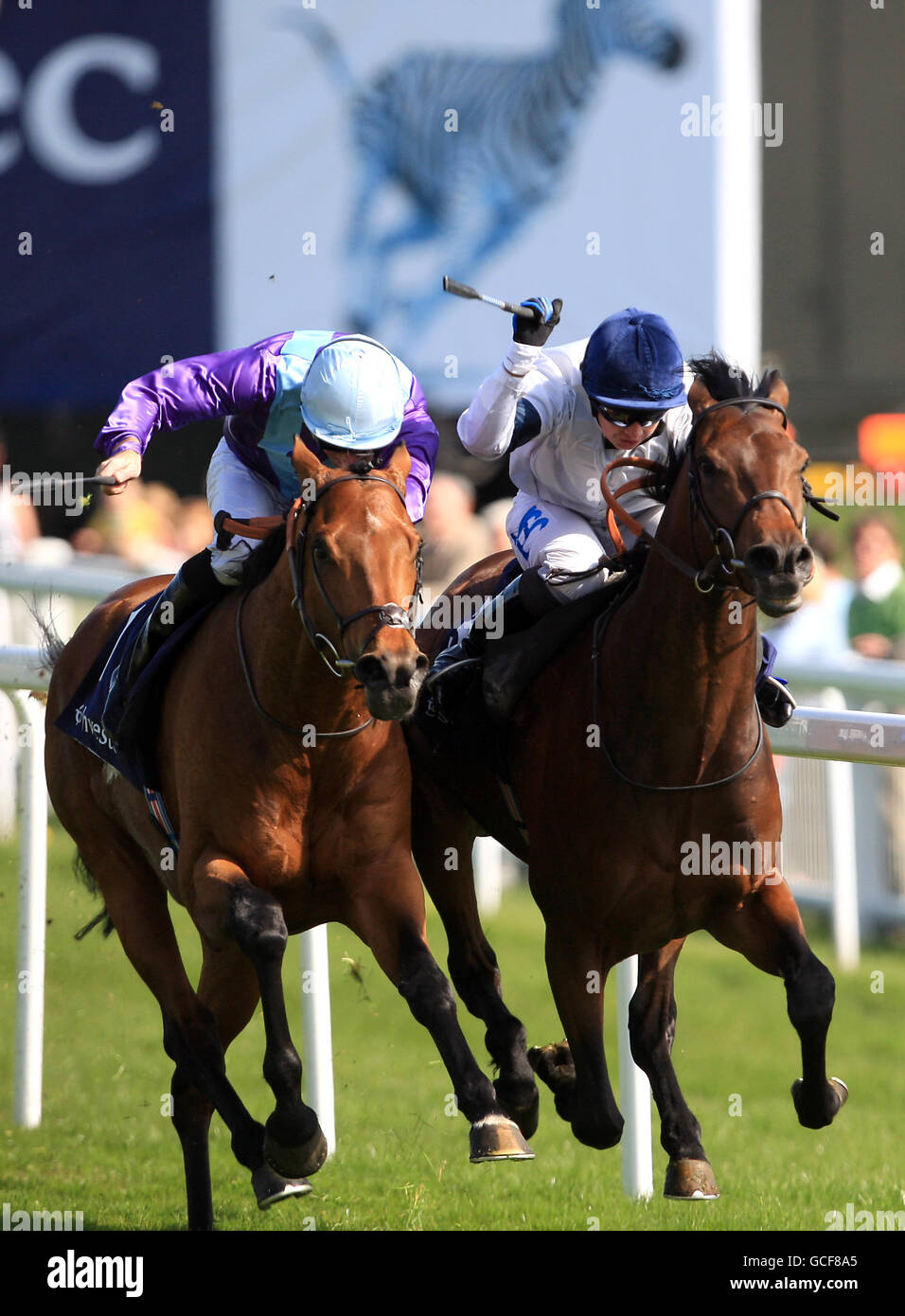 Jockey Jimmy Fortune on Dreamspeed (l) and Hayley Turner on Prompter ...
