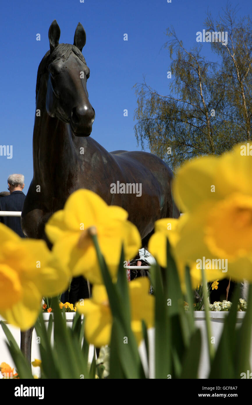 Statue of generous derby winner at epsom downs racecourse hi-res stock ...