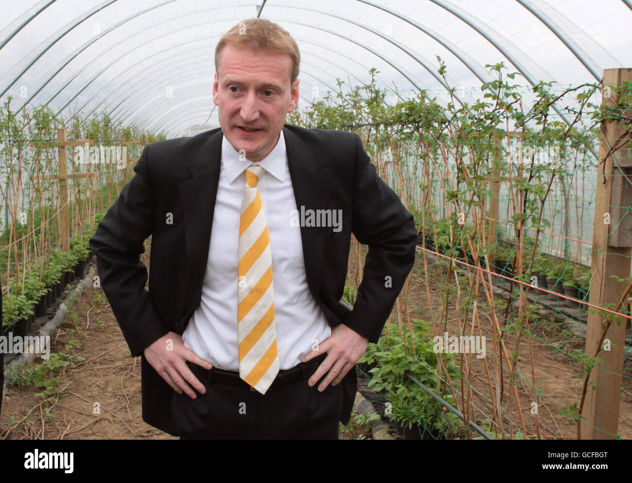 Scottish Liberal Democrat leader Tavish Scott talks to locals during a ...