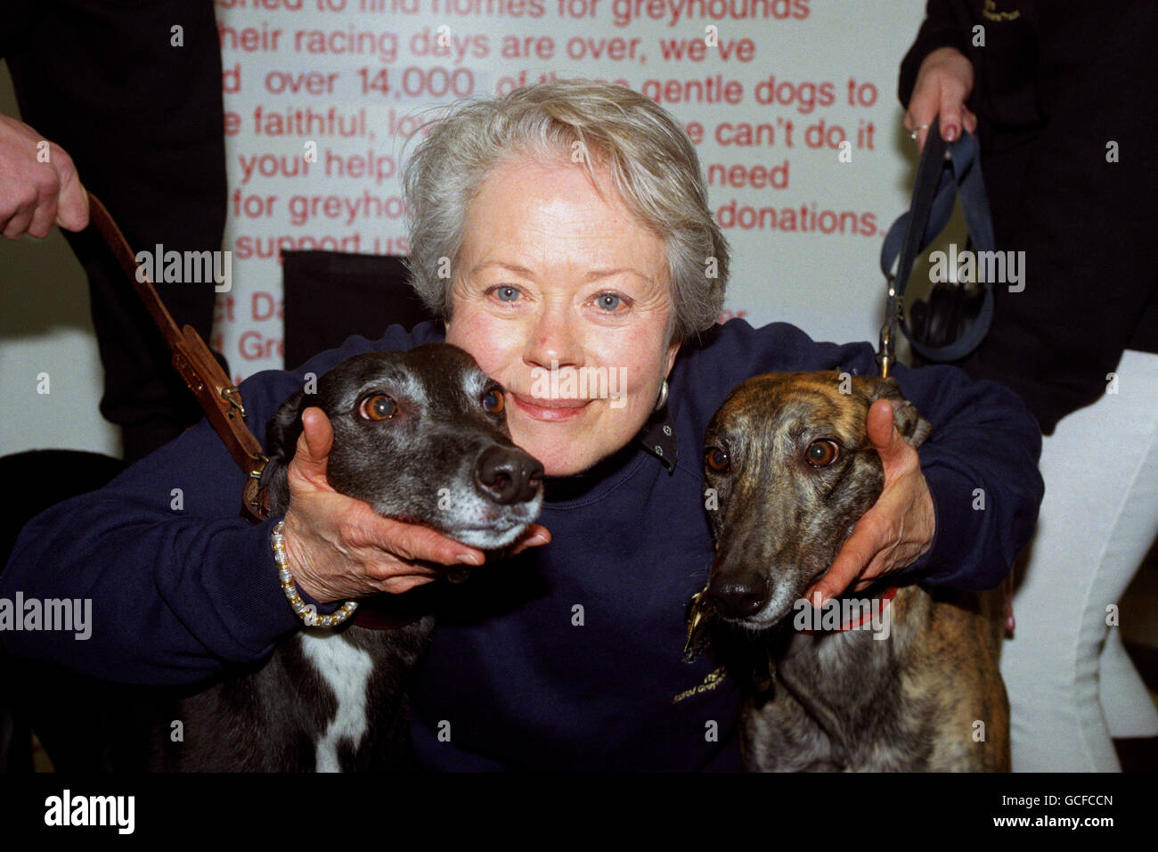 Actress annette crosbie hi-res stock photography and images - Alamy