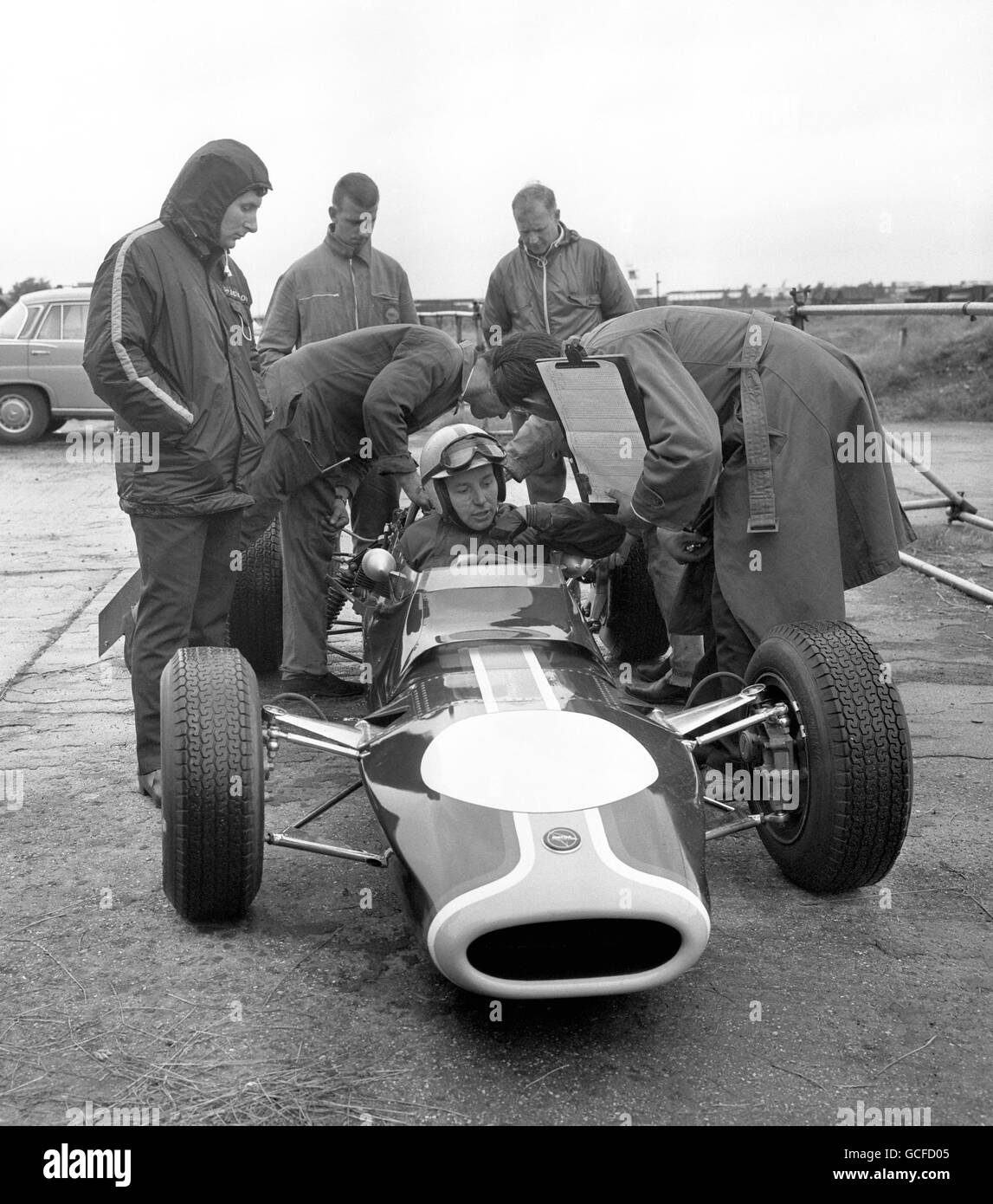 Formula one racing drivers Black and White Stock Photos & Images - Alamy