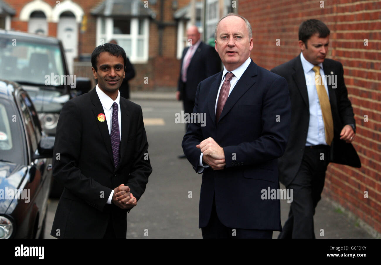 Northern Ireland Secretary Shaun Woodward campaigns in Reading ...