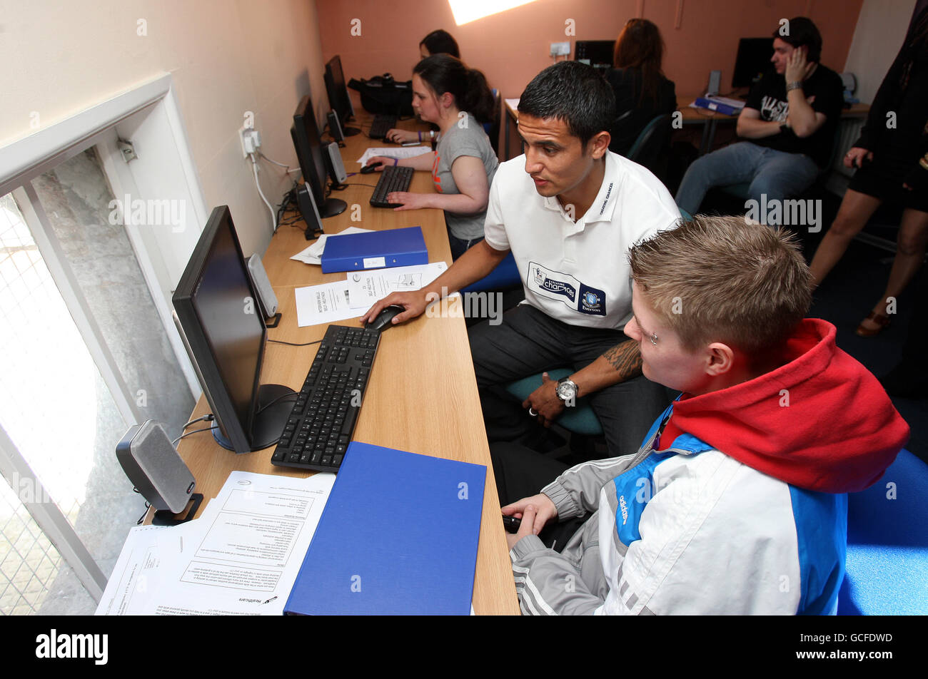 Soccer - Tim Cahill DVD Signing - Everton Two Stock Photo - Alamy