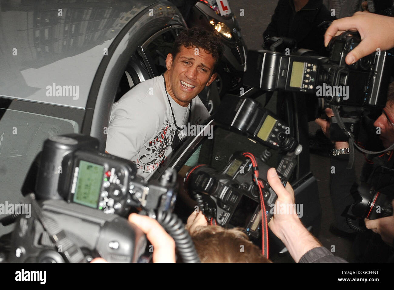Alex Reid spotted in London. NOTE ALTERNATE CROP Alex Reid leaves the ...