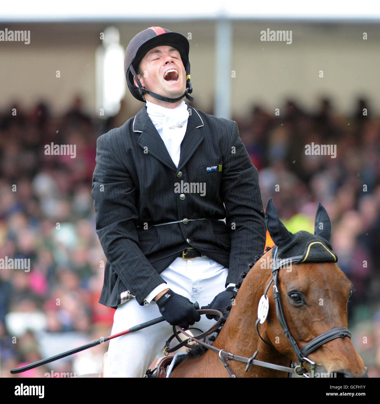 Paul Tapner, after jumping the last fence on Inonothing in the show ...