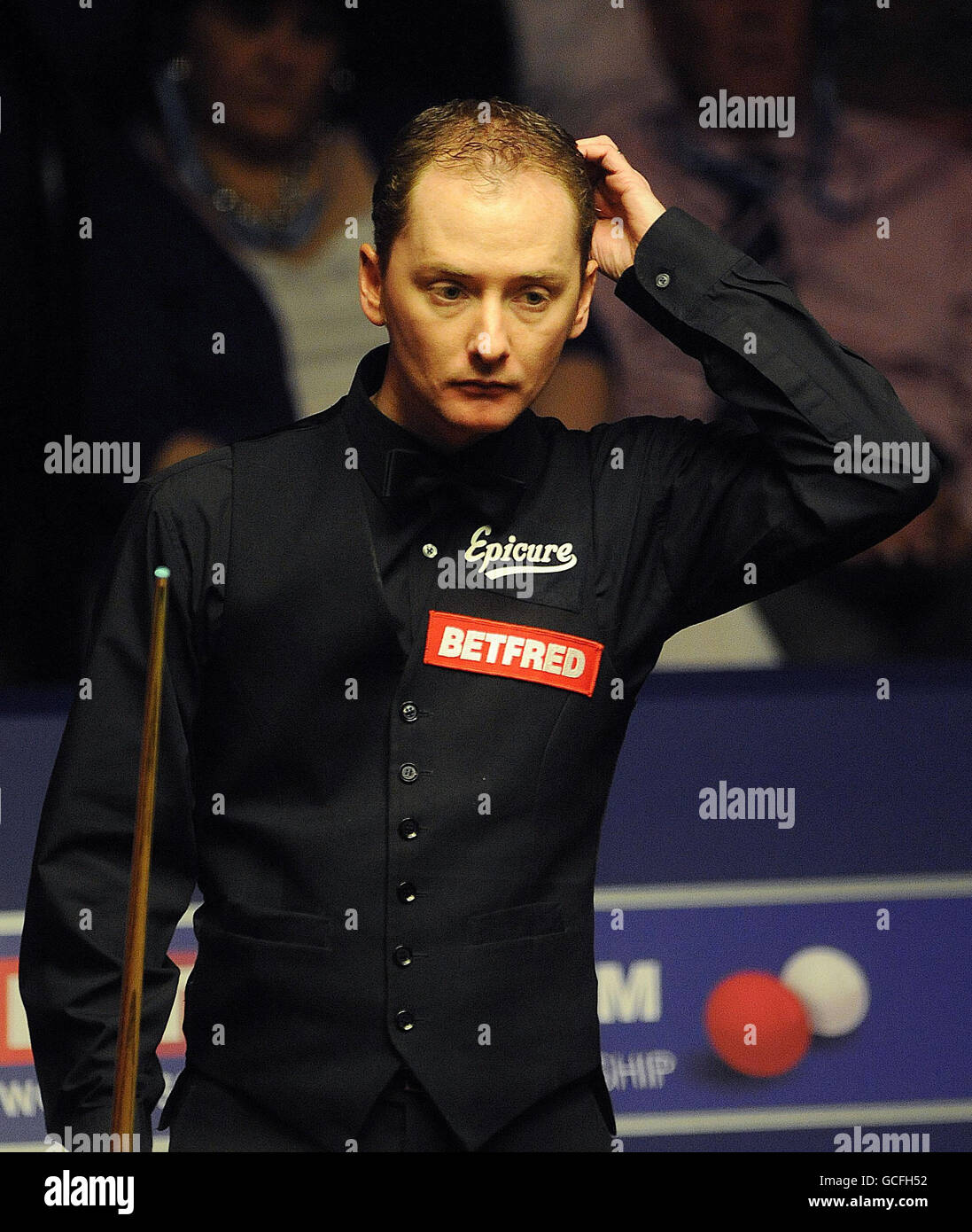 Graeme Dott studies the table during the Final of the Betfred.com World ...
