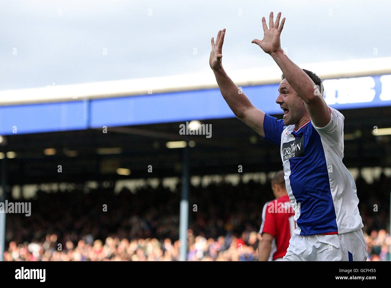 Blackburn Rovers' David Dunn celebrates scoring his sides first goal ...