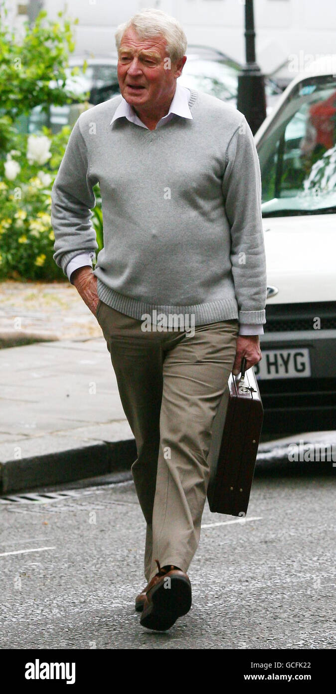 Former Liberal Democrat Party leader Lord Ashdown arrives for a shadow ...