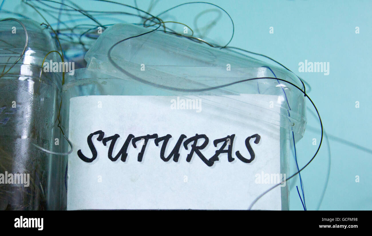 Sutures box labeled in Spanish Stock Photo - Alamy