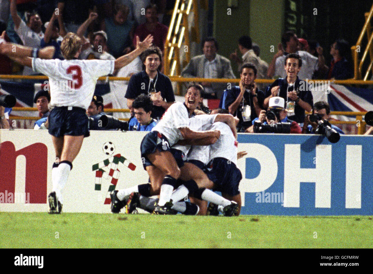 Soccer mascot 90s hi-res stock photography and images - Alamy