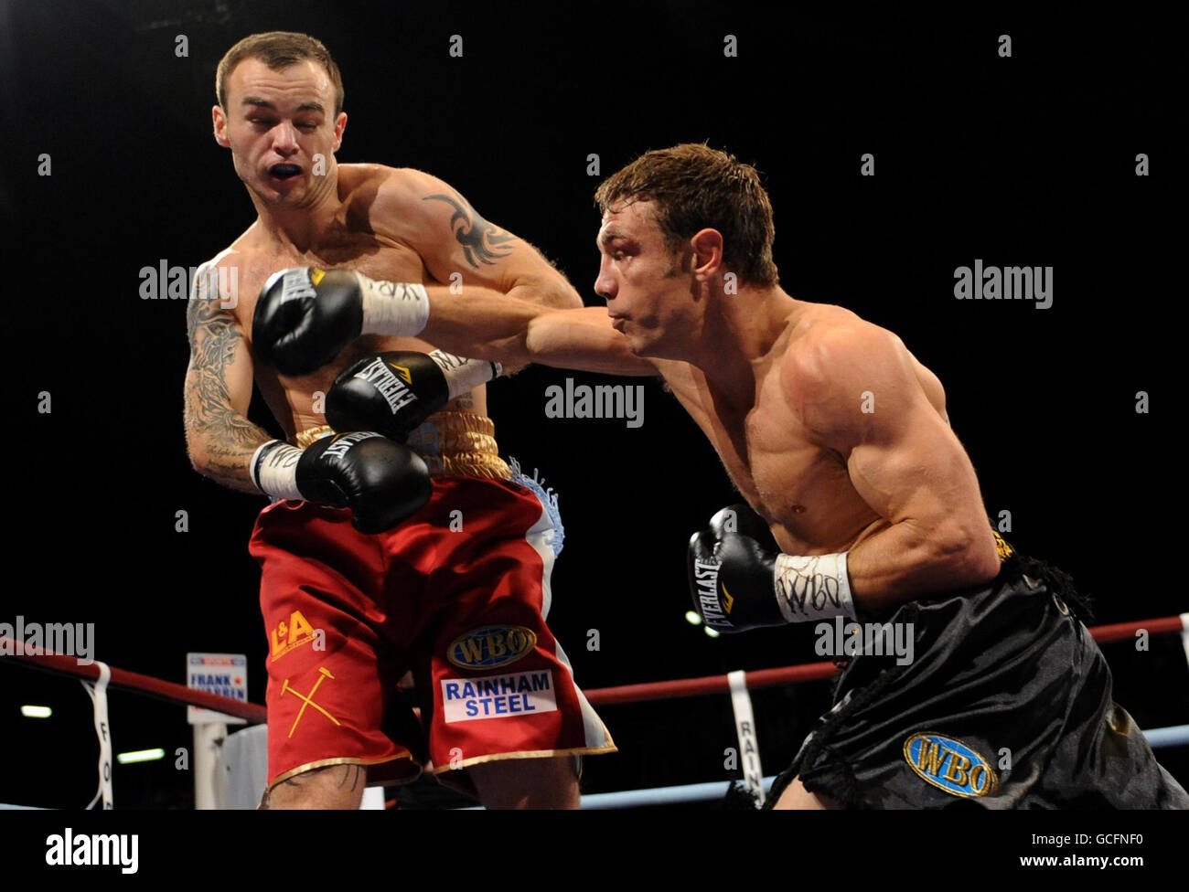 Boxing london action right jab tattoo ring mangms hi-res stock ...