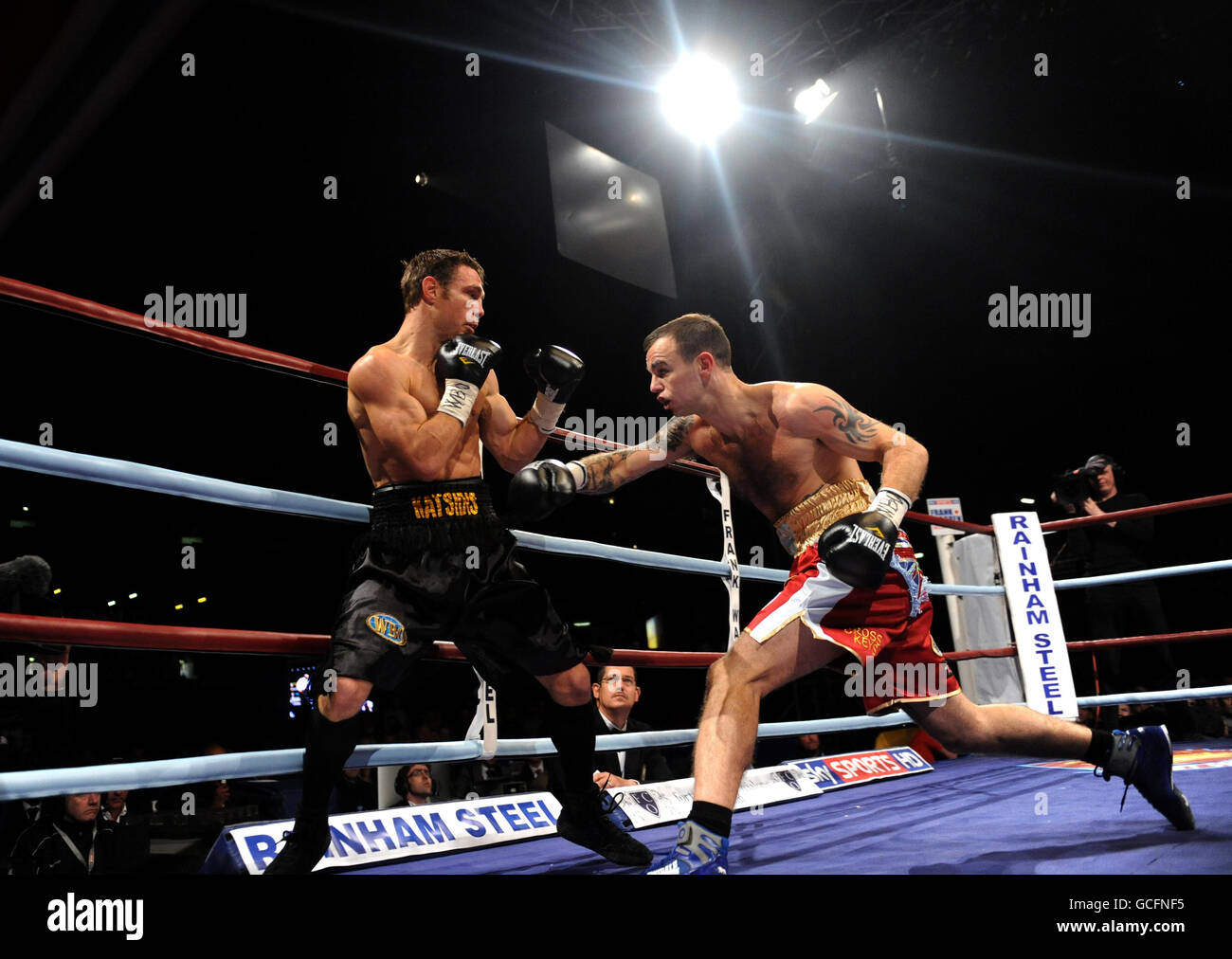 Boxing london action right jab tattoo ring mangms hi-res stock ...