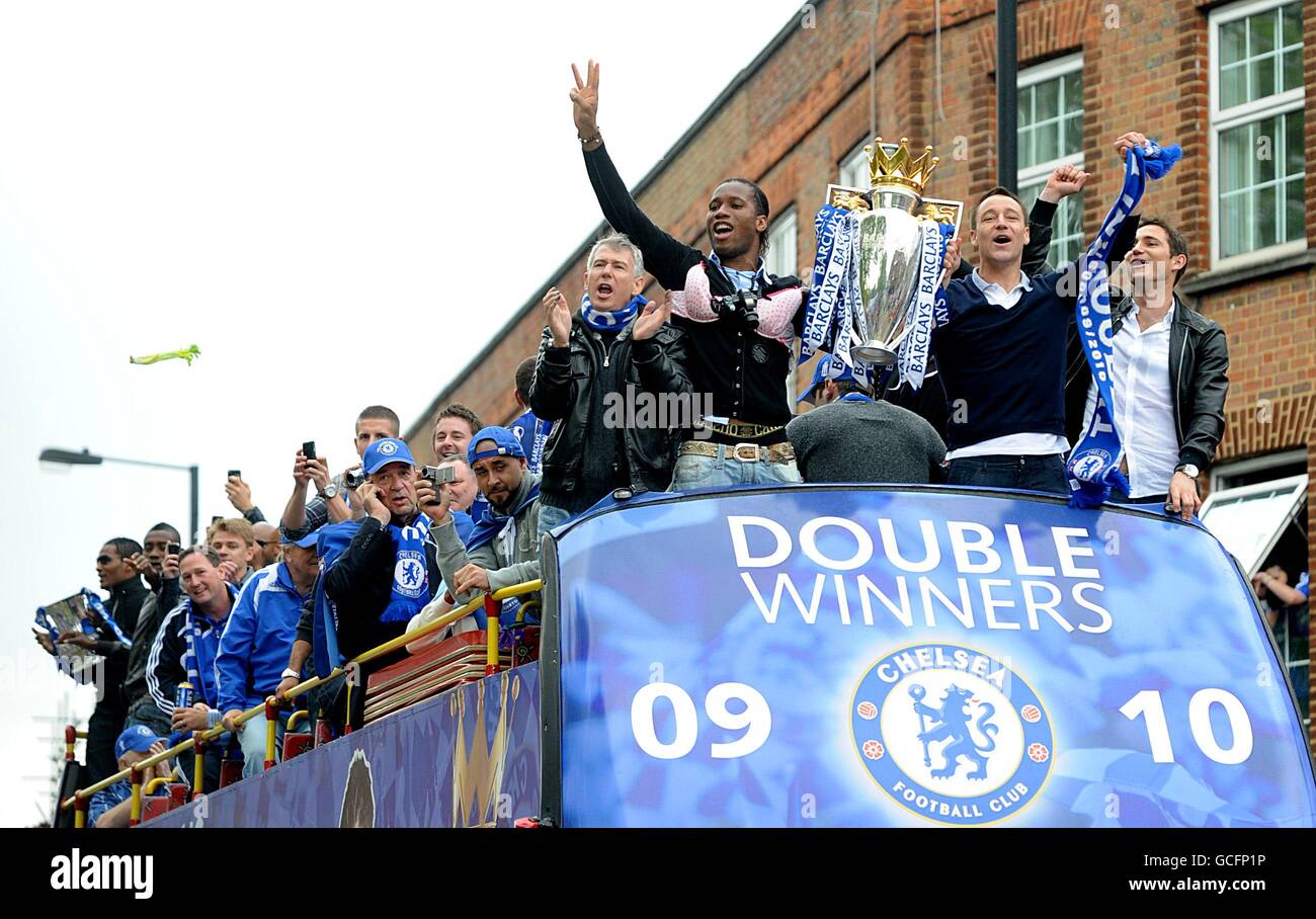 Soccer - Chelsea Victory Parade - Eel Brook Common Stock Photo - Alamy