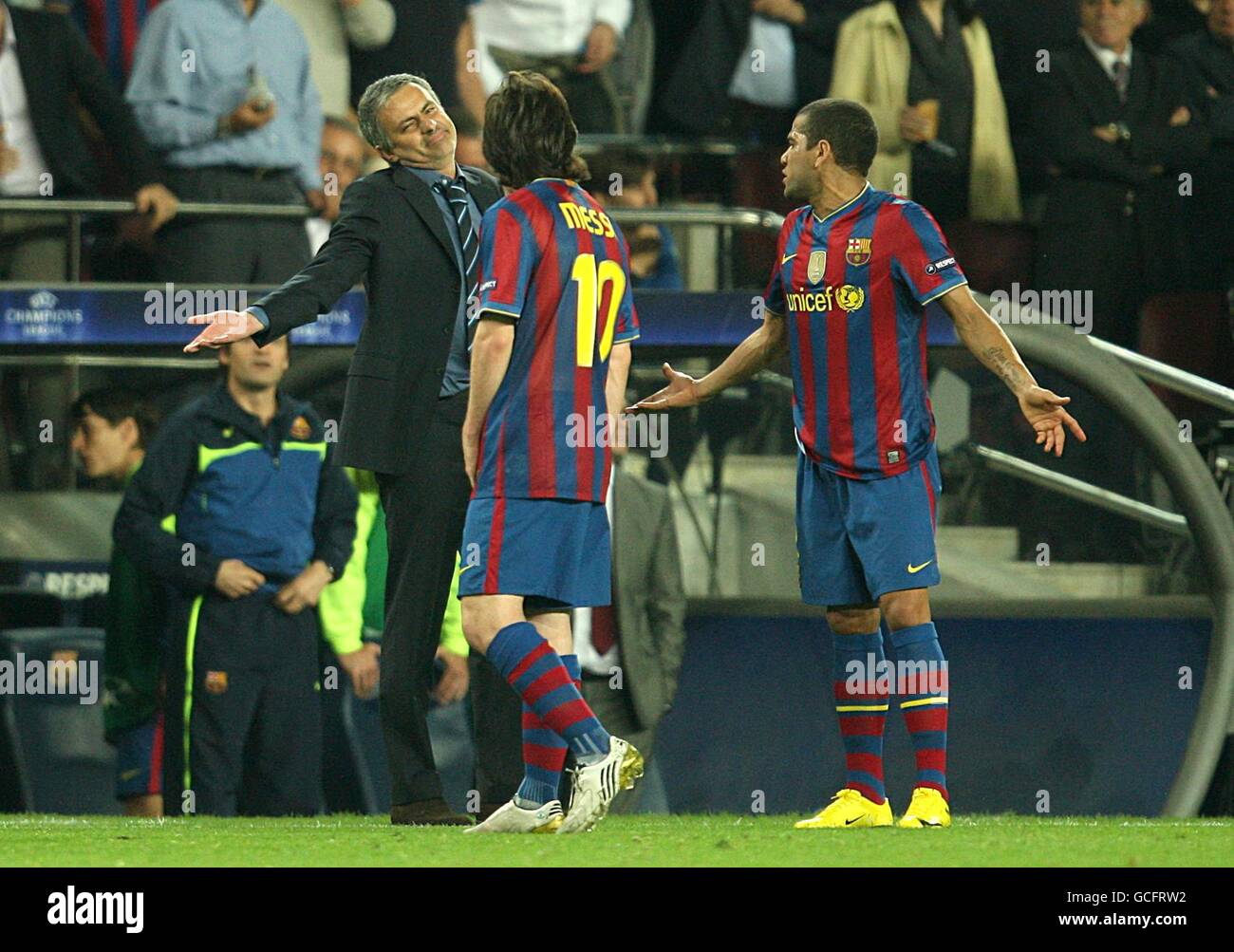 Lionel messi josé mourinho hi-res stock photography and images - Alamy
