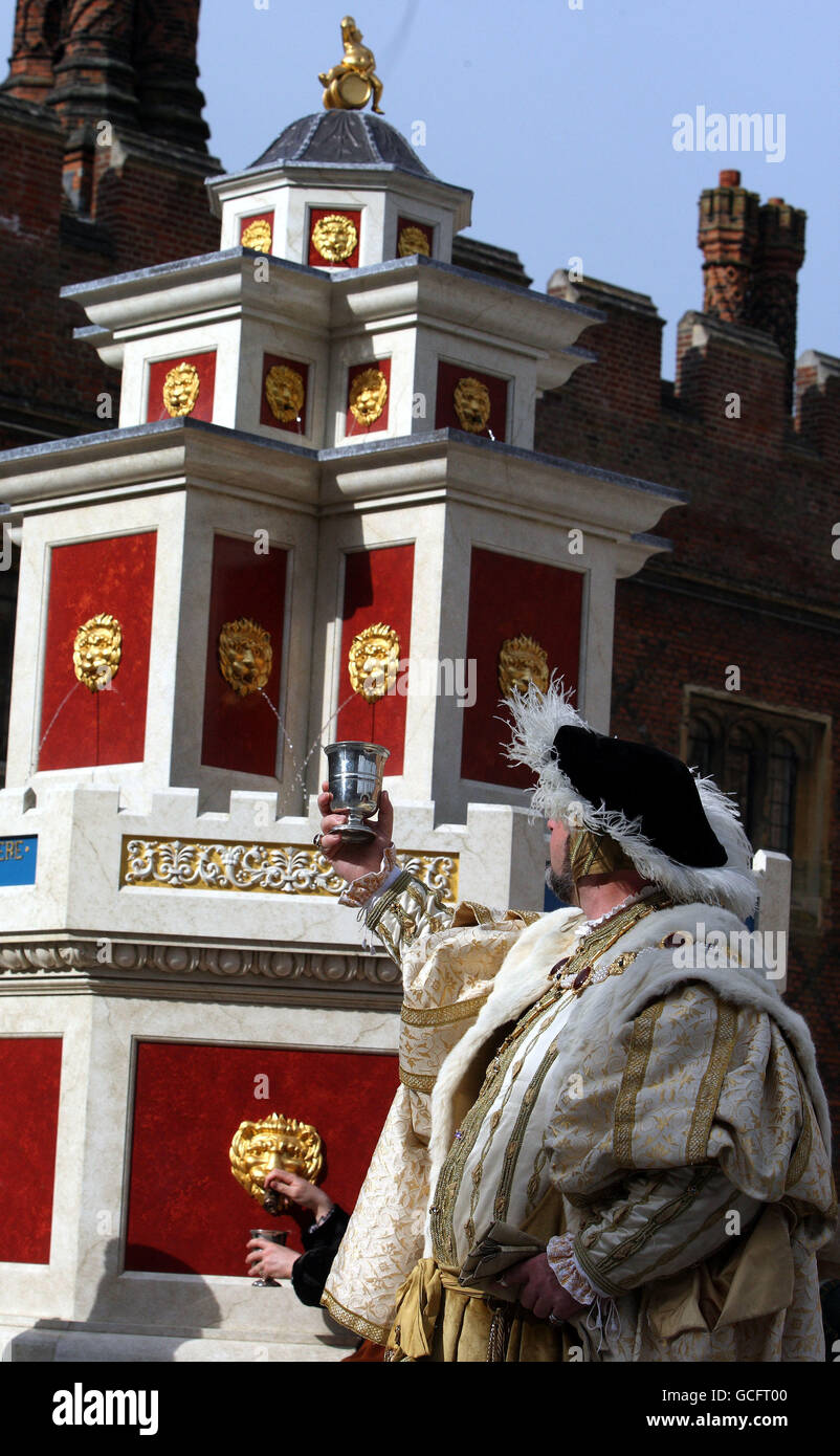 Henry VIII's wine fountain recreated. A photocall of Henry VIII's fully ...