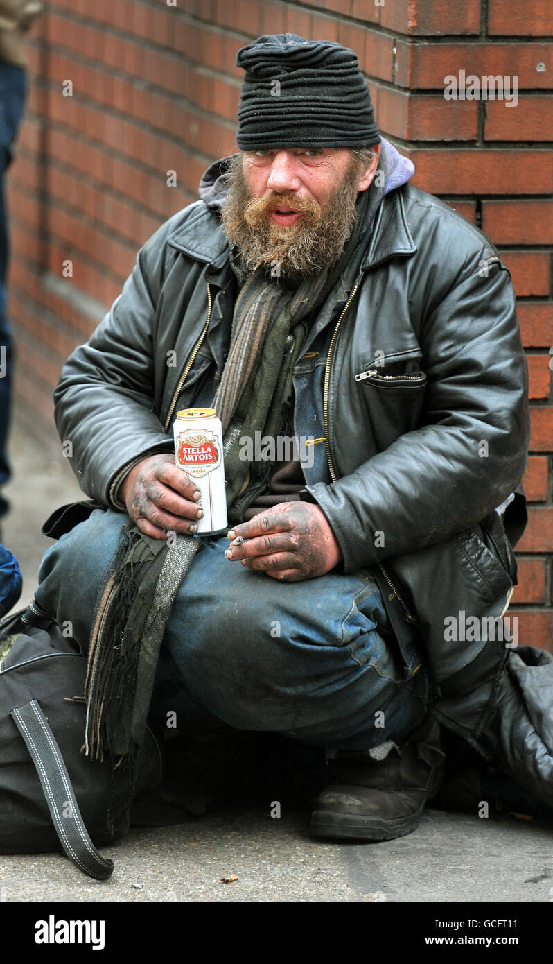 Vagrant tramp homeless man beard hi-res stock photography and images ...