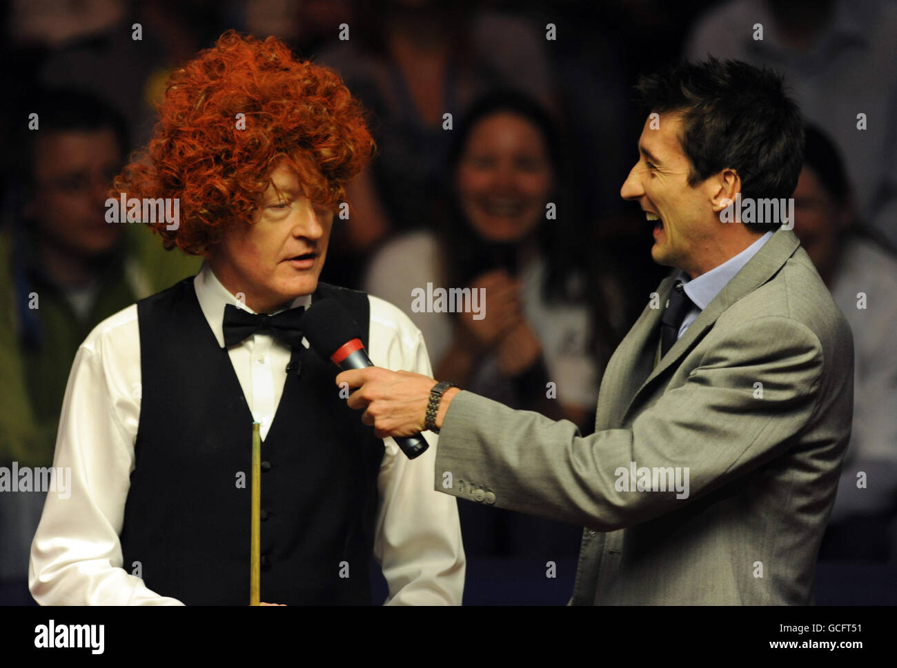 Dennis taylor 1985 world snooker hi-res stock photography and images ...