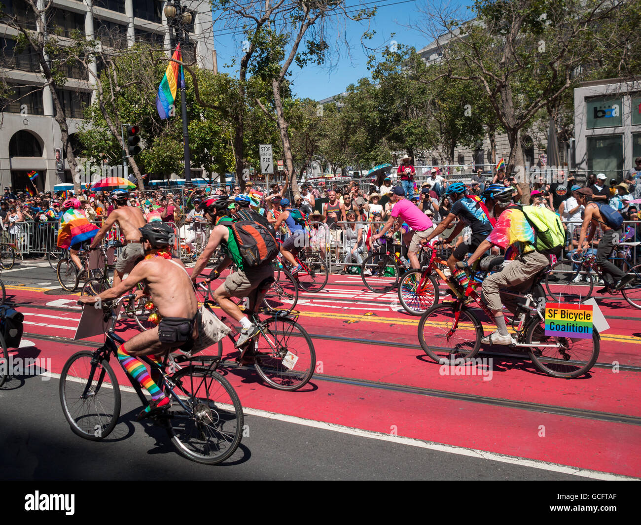 Cyclists group in San Francisco Pride Parade 2016 Stock Photo - Alamy