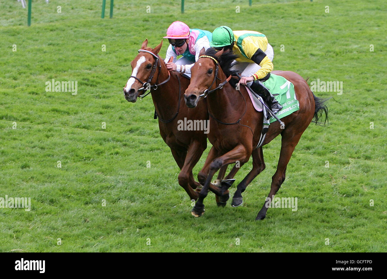Stewards enquiry horse racing hi-res stock photography and images - Alamy