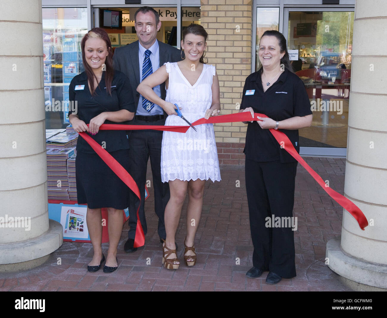 Coleen opens Argos store. Coleen Rooney opens a new Argos store at ...