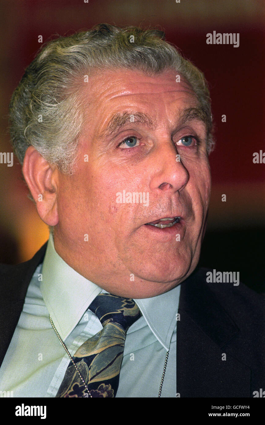 Dennis turner hi-res stock photography and images - Alamy