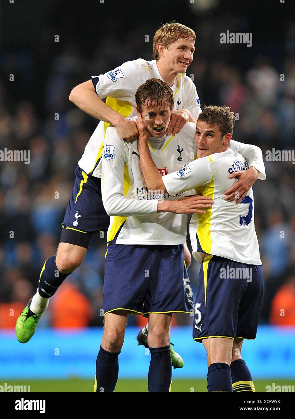 Tottenham celebrate manchester city hi-res stock photography and images ...