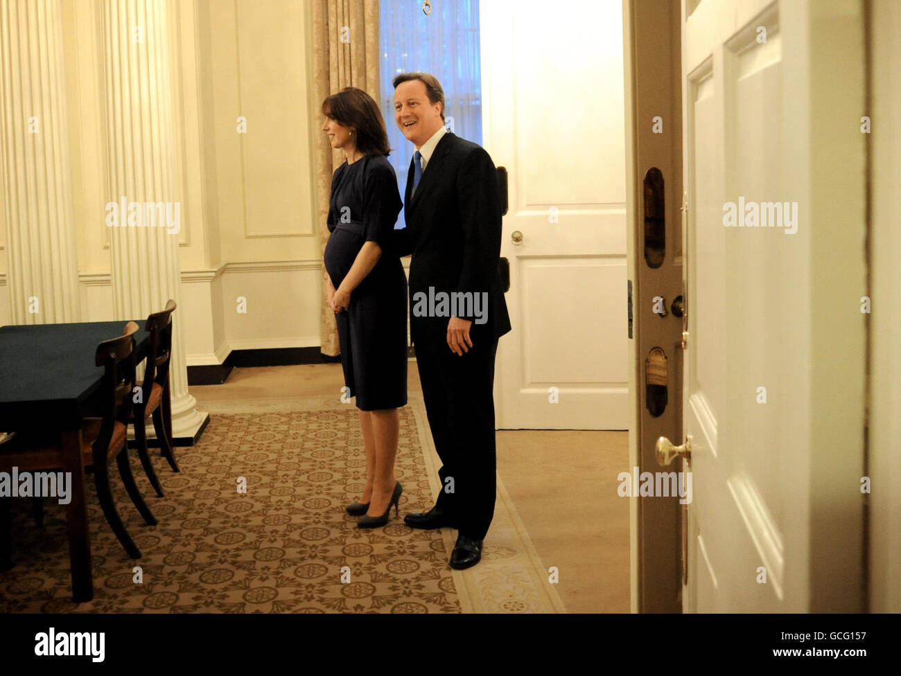10 downing street cabinet room hi-res stock photography and images - Alamy