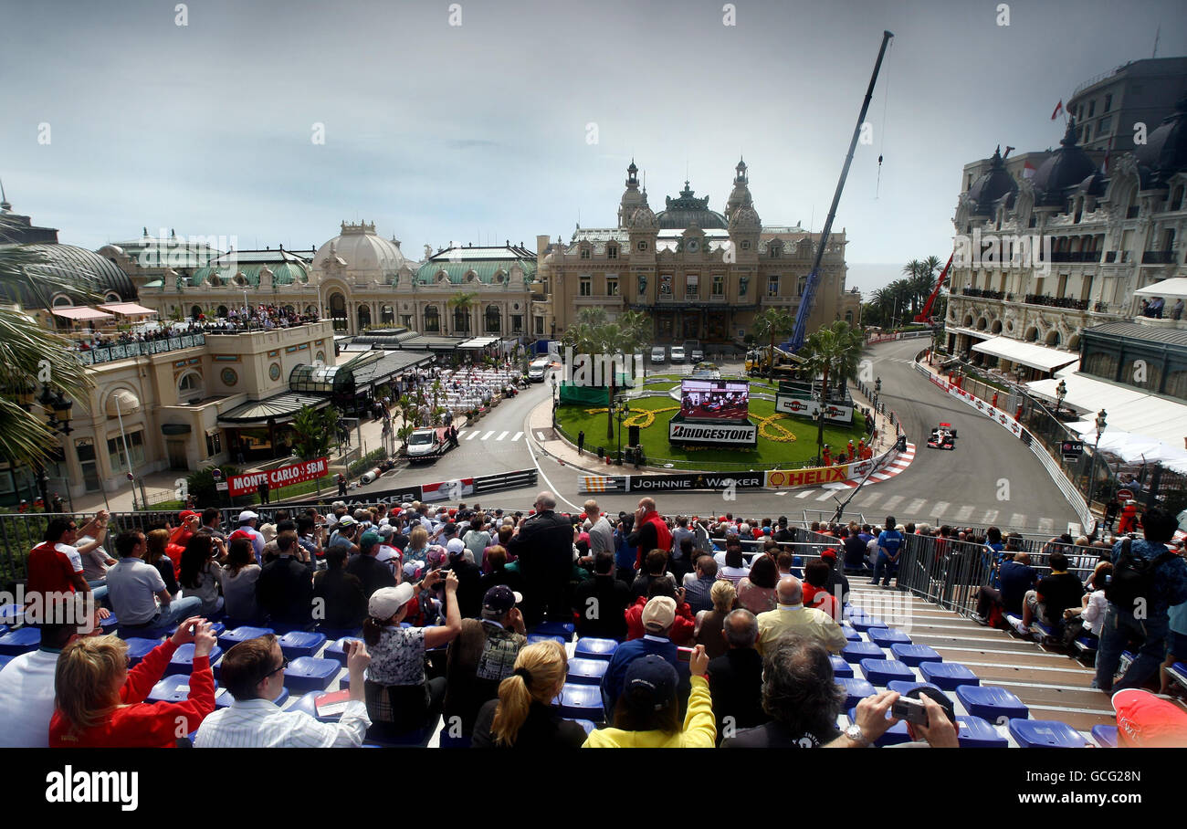 Monaco crowd monaco grand prix hi-res stock photography and images - Alamy